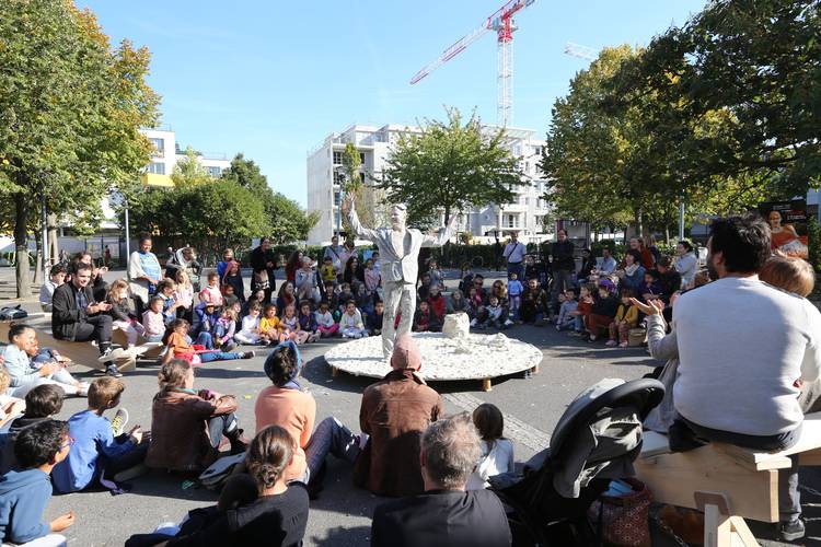 Jongler dans la Gadoue - Mairie de Romainville